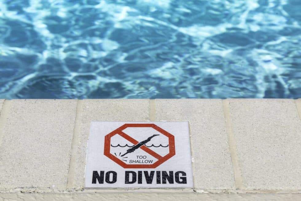 Apartment Swimming Pool Etiquette and Rules To Follow
